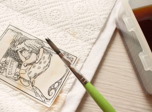 Freebie and tutorial how to age paper – Tiny Craft World